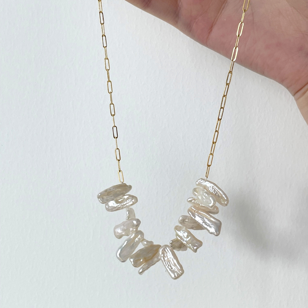 14K Gold Pearl Layer Necklace Delicate Stackable Elegant